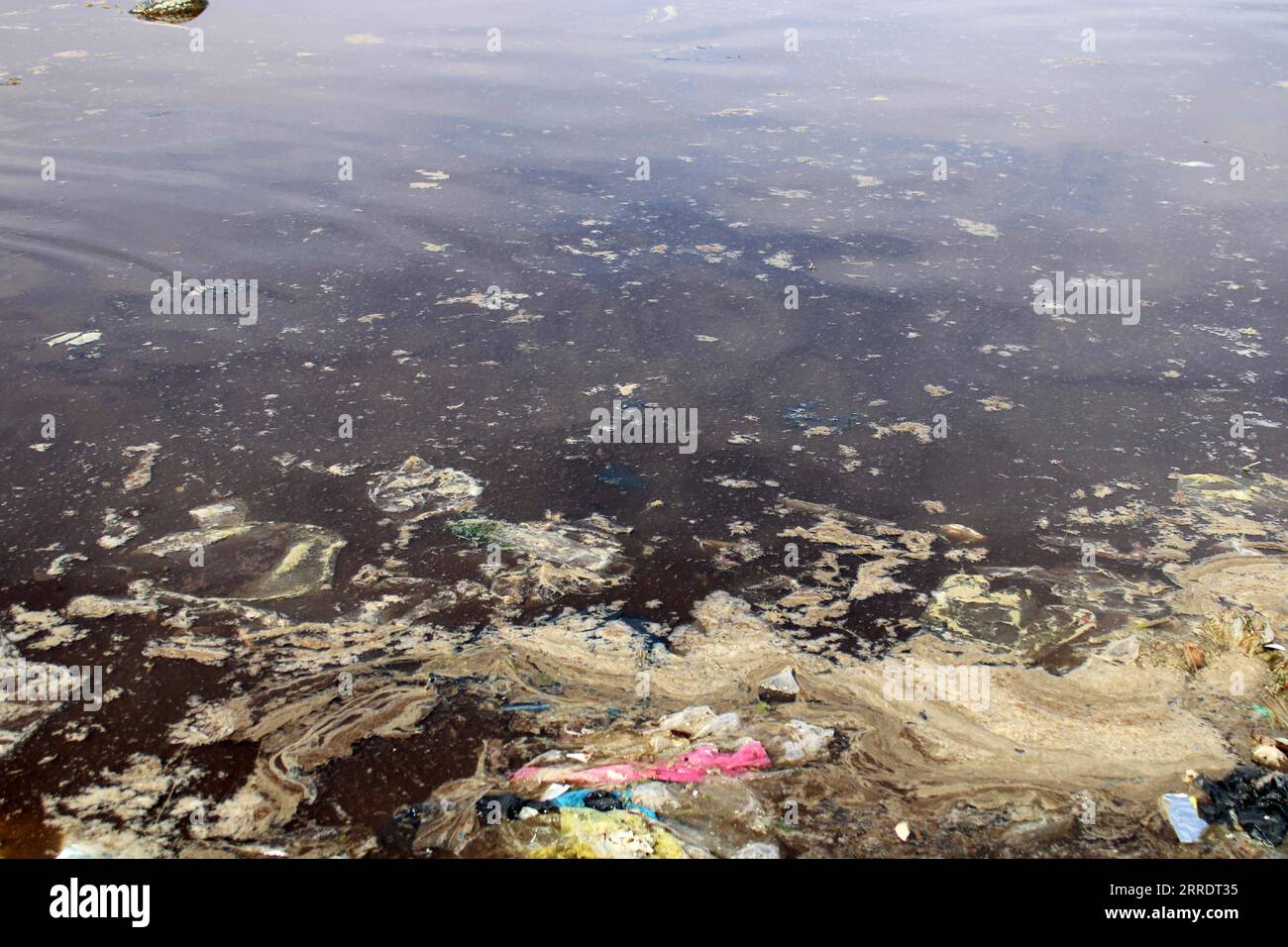Sources water pollution hi-res stock photography and images - Alamy