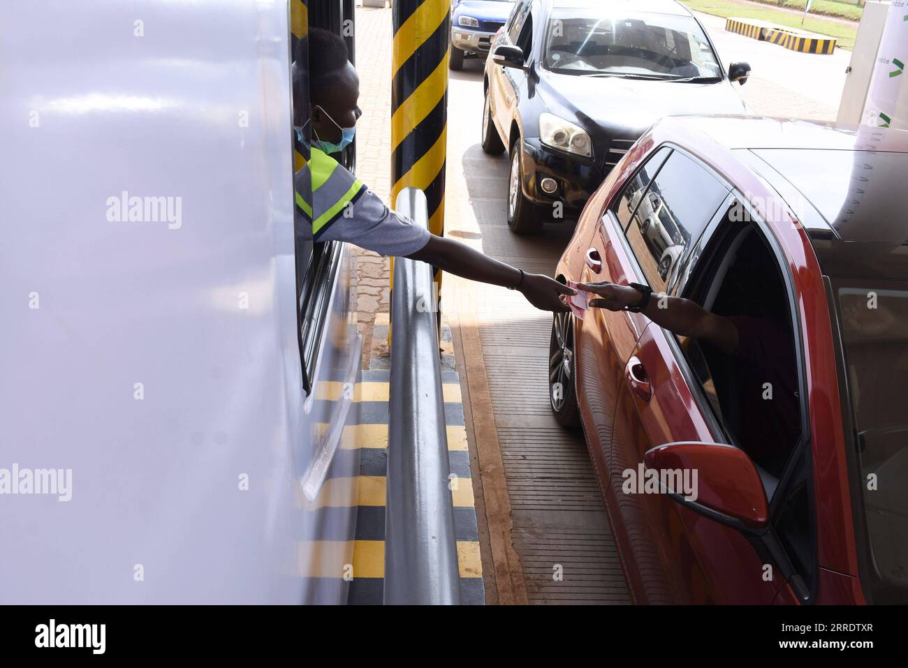 Kampala entebbe expressway hi-res stock photography and images - Alamy