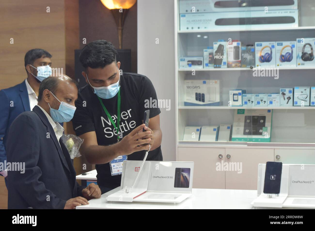 Bangladesh telecom hi-res stock photography and images - Alamy