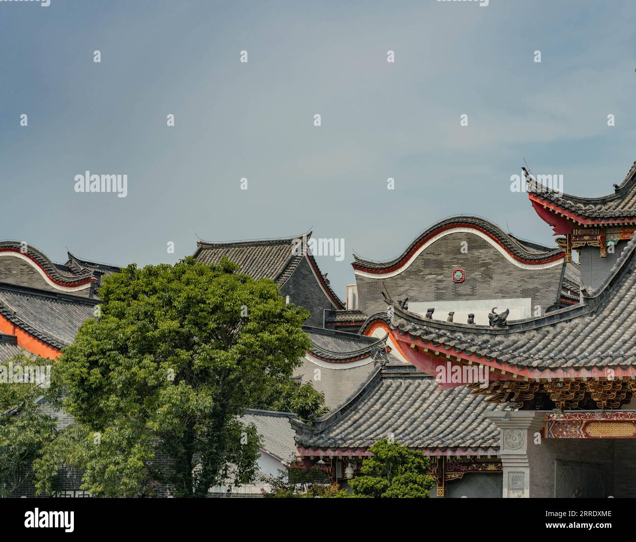 Details of traditional chinese building Stock Photo - Alamy