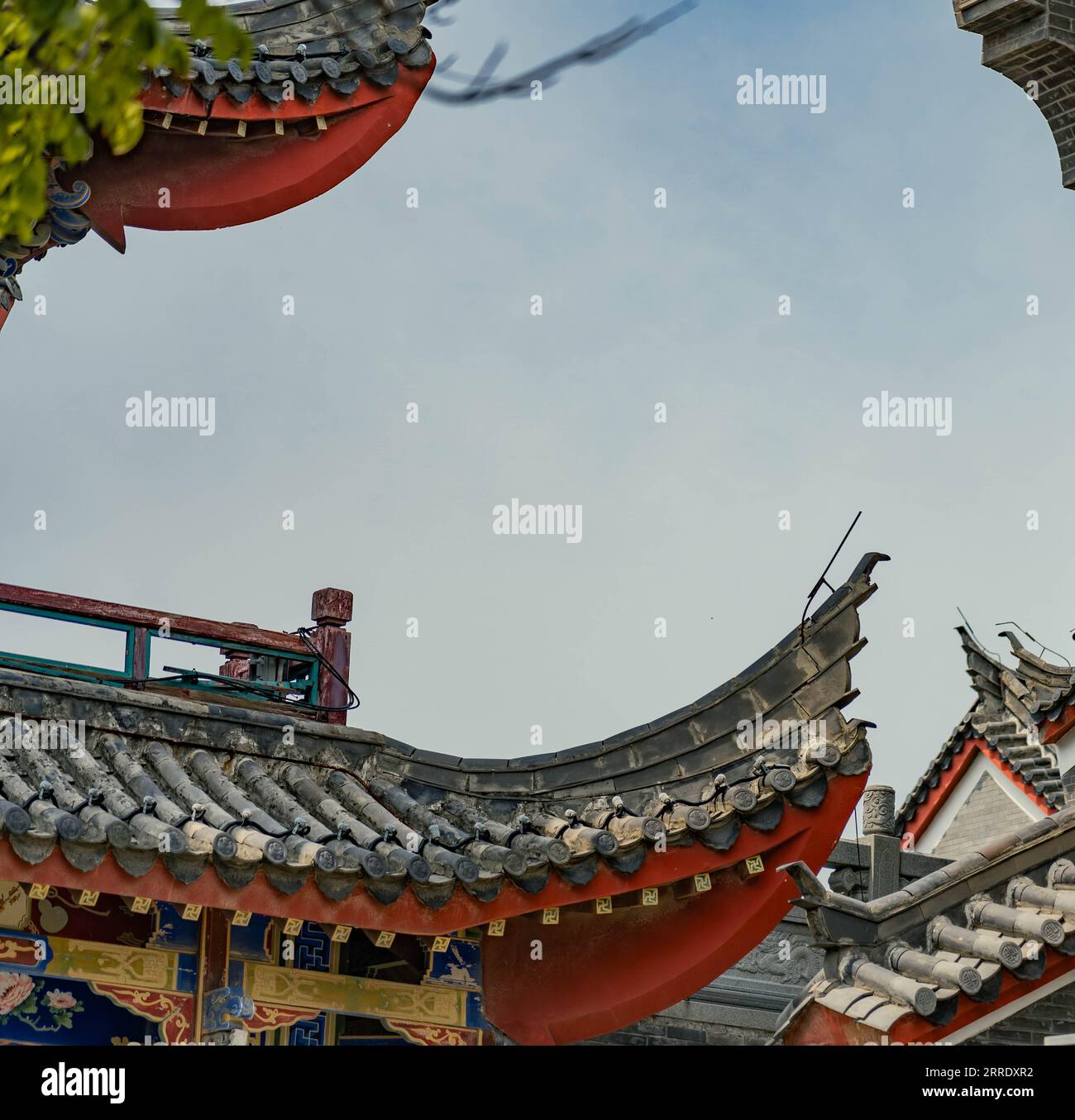 Details of traditional chinese building Stock Photo - Alamy