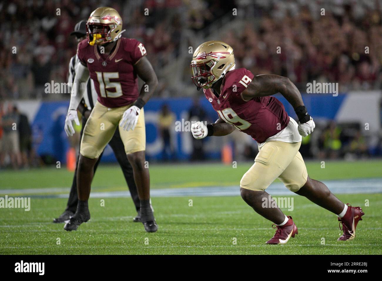 Florida State defensive lineman Gilber Edmond (19) follows a play ...