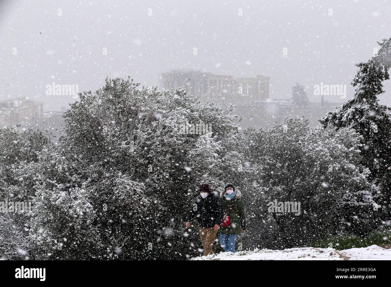 Grece athens snow acropolis hi-res stock photography and images - Alamy