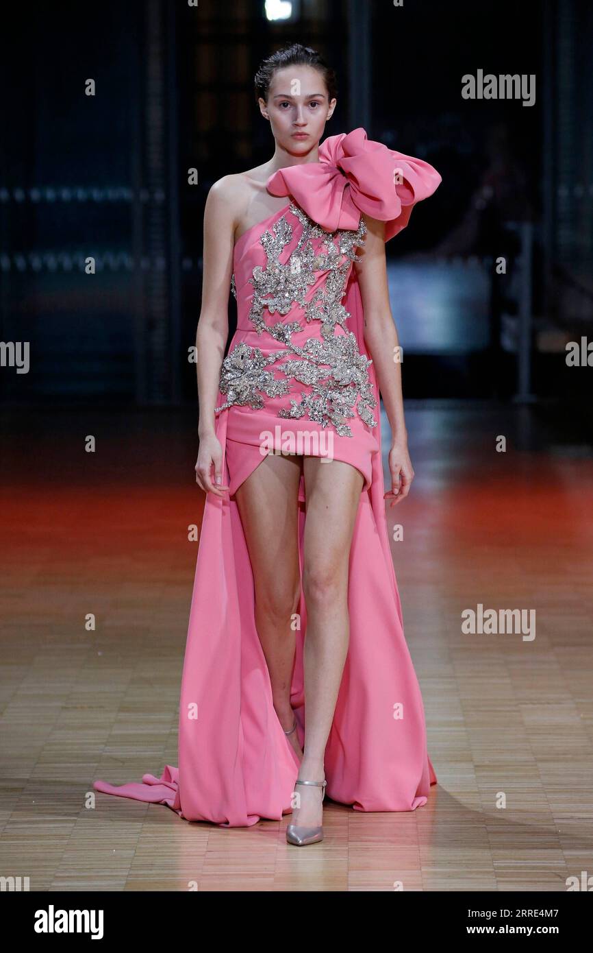 Sab haute hi-res stock photography and images - Alamy