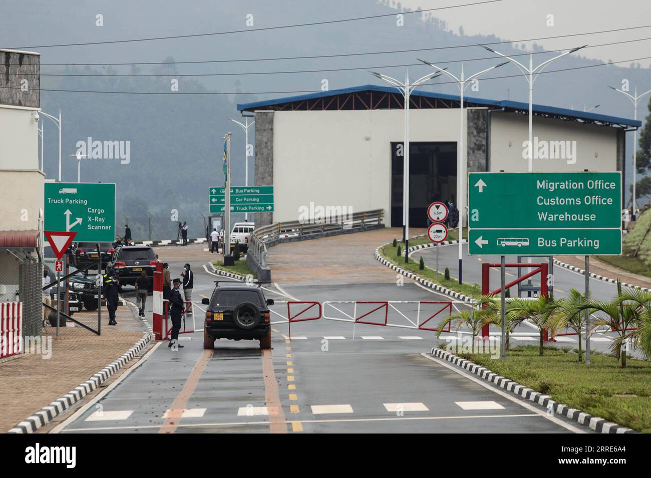 220131 -- KABALE, Jan. 31, 2022 -- Photo taken on Jan. 31, 2022 shows a ...
