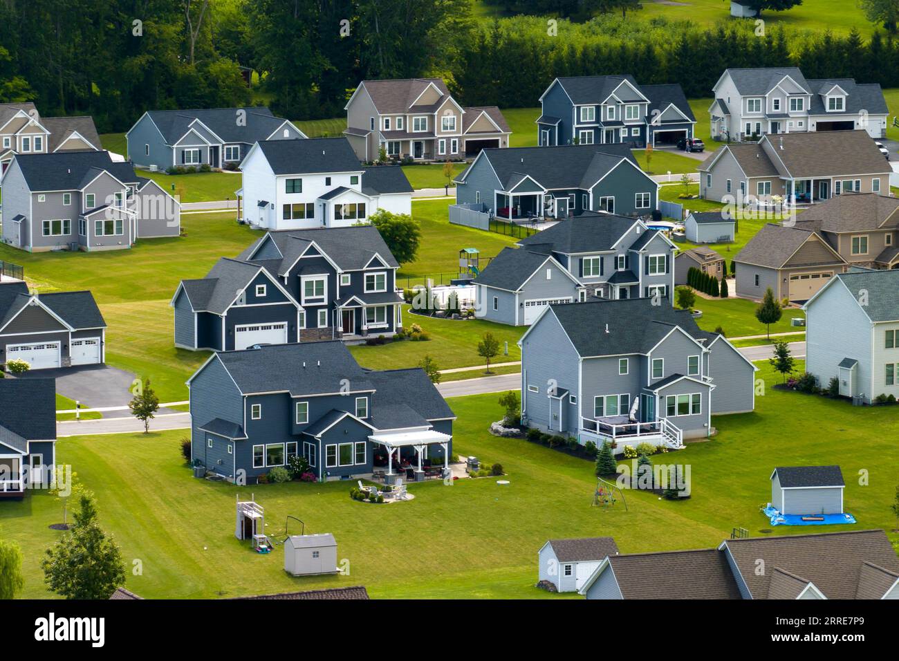 Luxury retirement community hi-res stock photography and images - Alamy