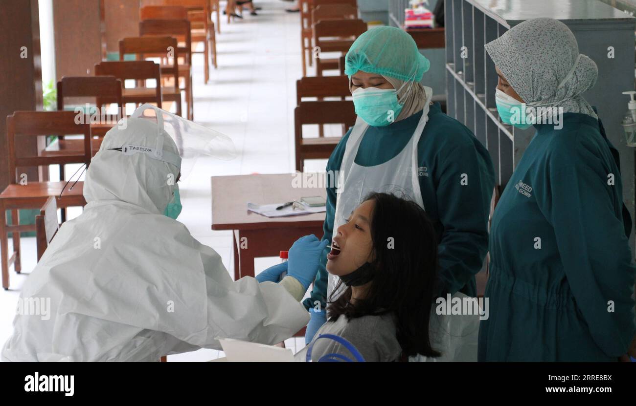 Test medical student situation hi-res stock photography and images - Alamy