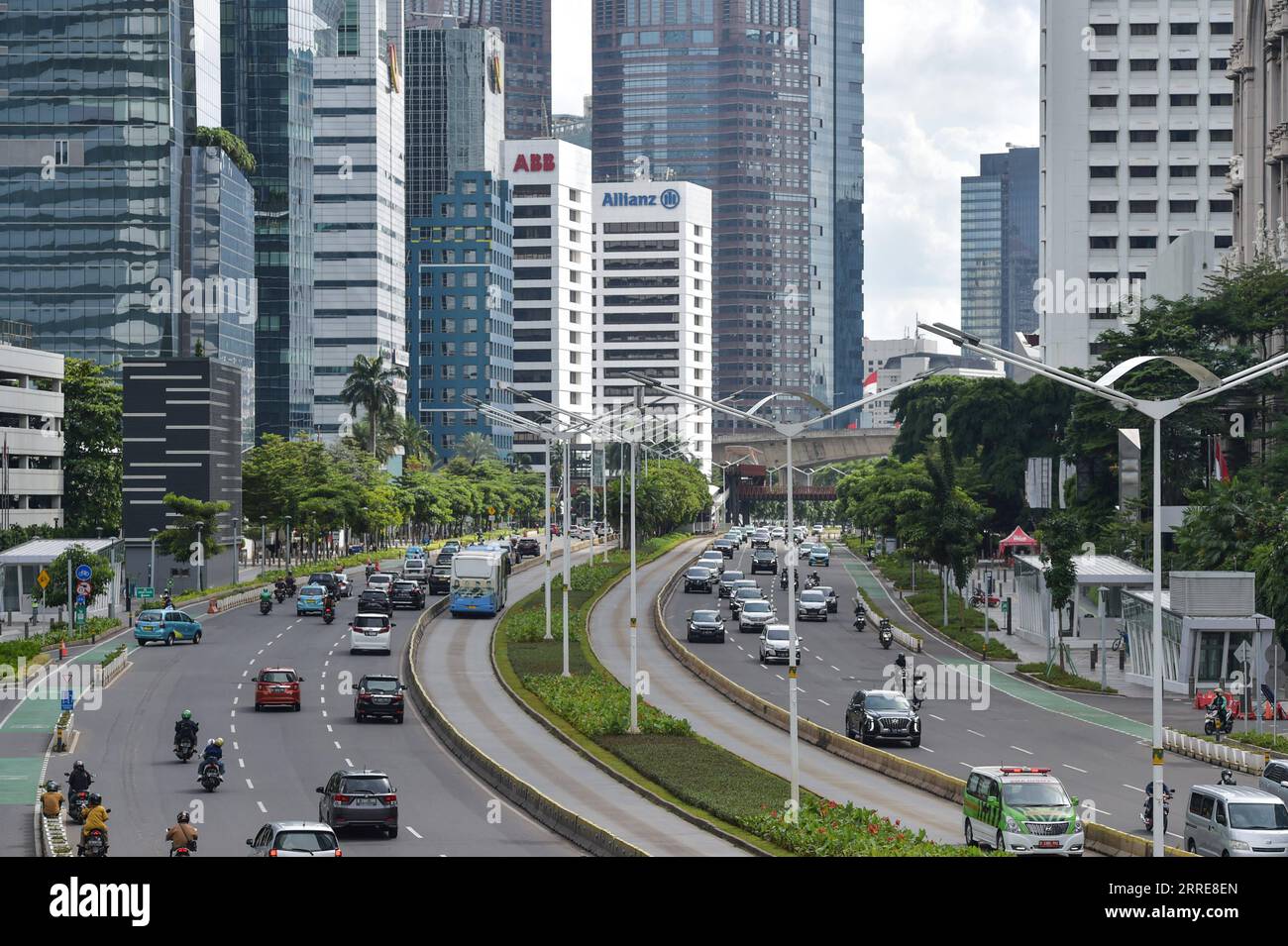 Indonesia economy gdp growth hi-res stock photography and images - Alamy