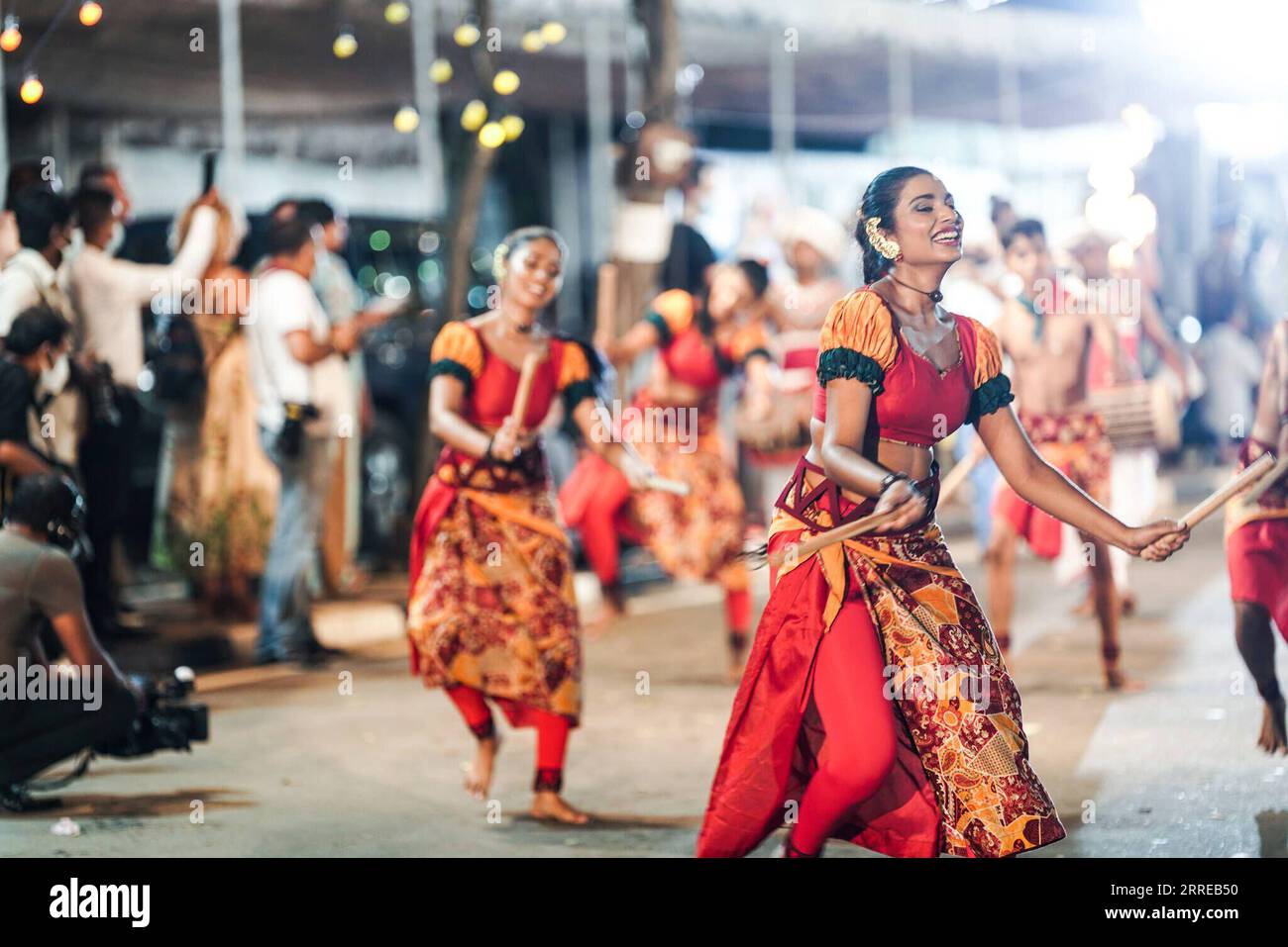 Navam perahera colombo sri lanka hi-res stock photography and images ...