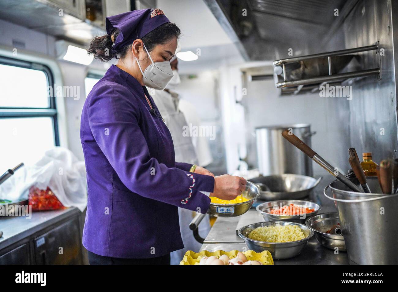 Dining carriage hi-res stock photography and images - Alamy