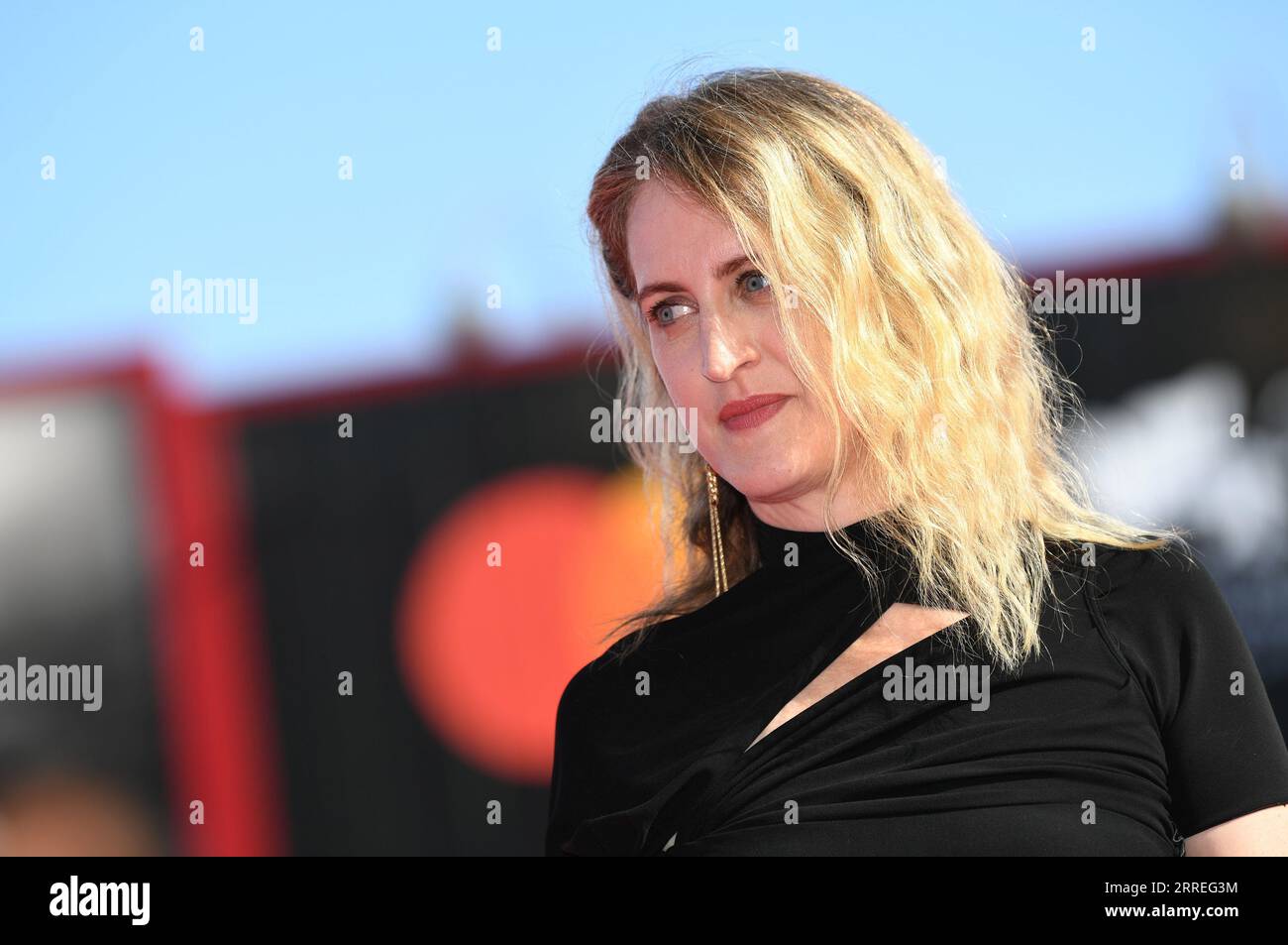 Venice, Italy. 7th Sep, 2023. Director Fien Troch poses on the red ...