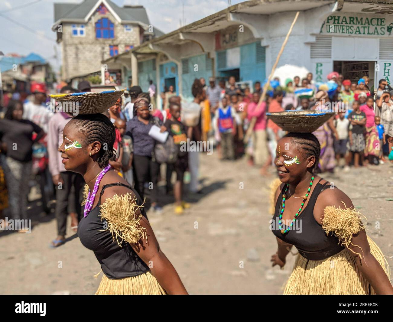 Drc female hi-res stock photography and images - Alamy