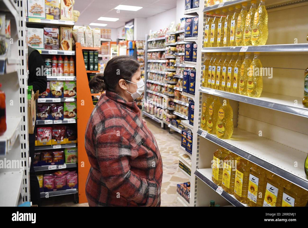 Grocery stores turkey hi-res stock photography and images - Alamy