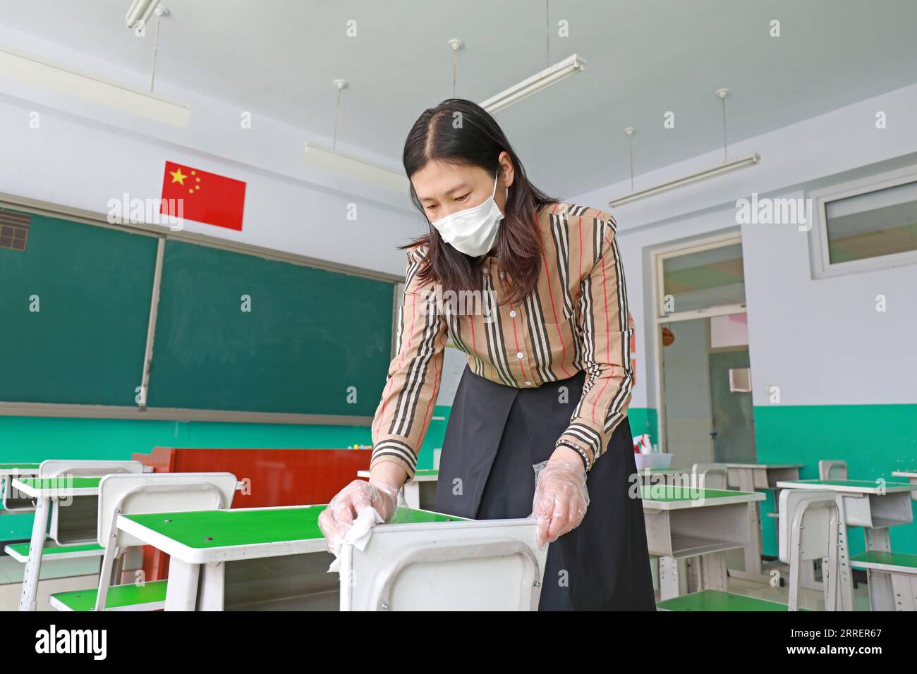 China school classroom desks hi-res stock photography and images - Alamy