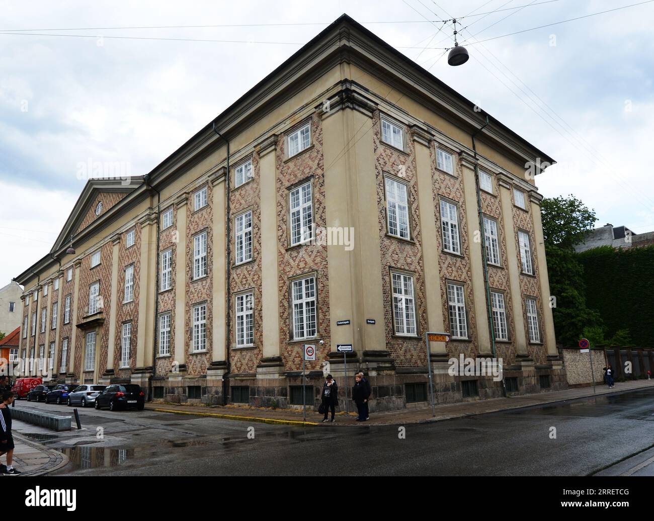 A beautiful building on the corner of Frederiksstaden and Bredgade in ...