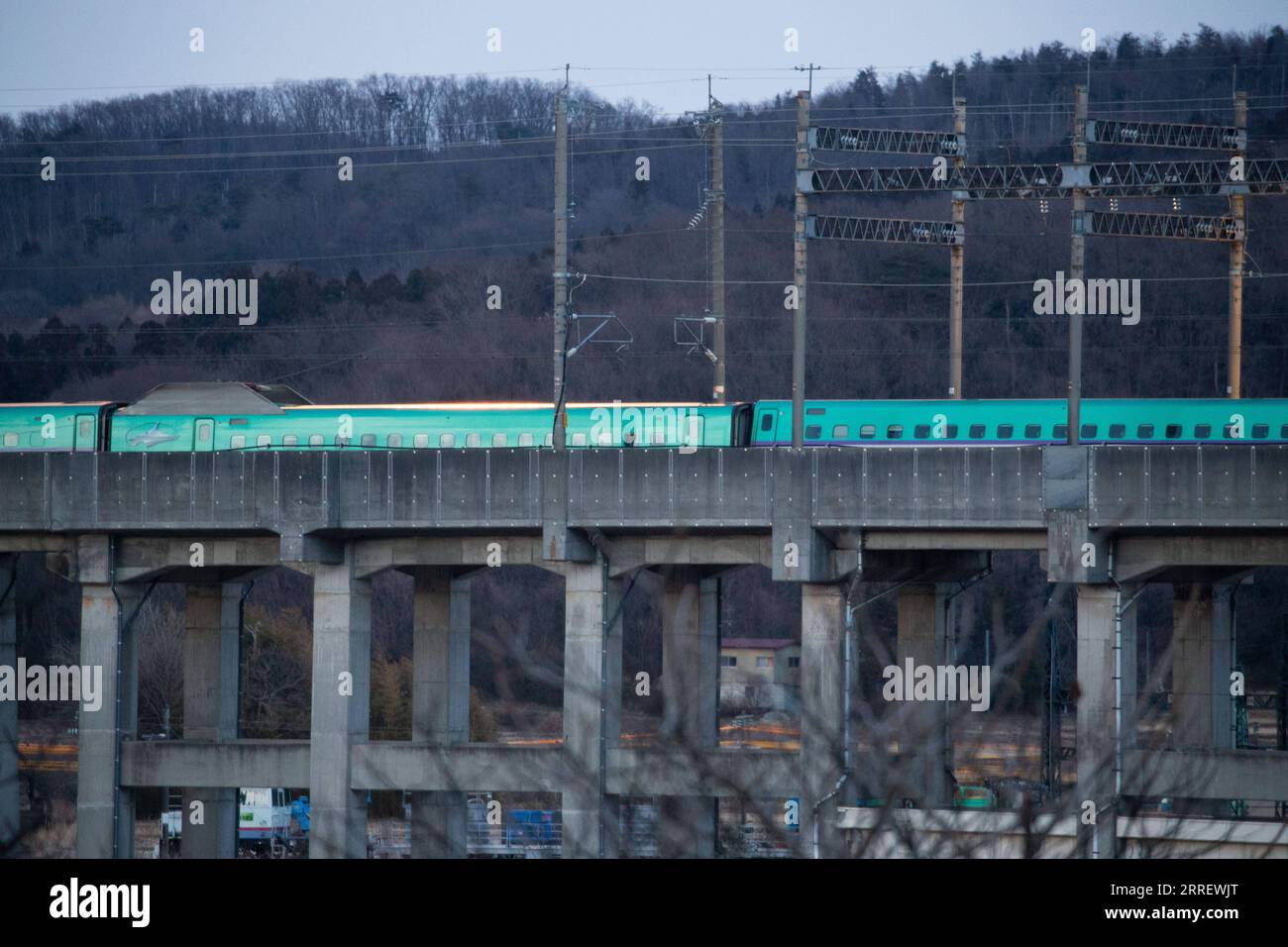 Shinkansen bullet train 2022 japan hi-res stock photography and images ...