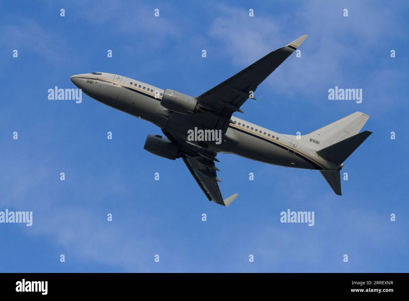 A Boeing C40A Clipper military logistics aircraft with the US Navy ...