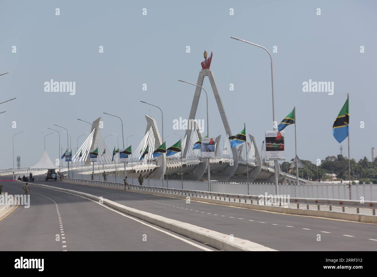 Tanzanite bridge tanzania hi-res stock photography and images - Alamy