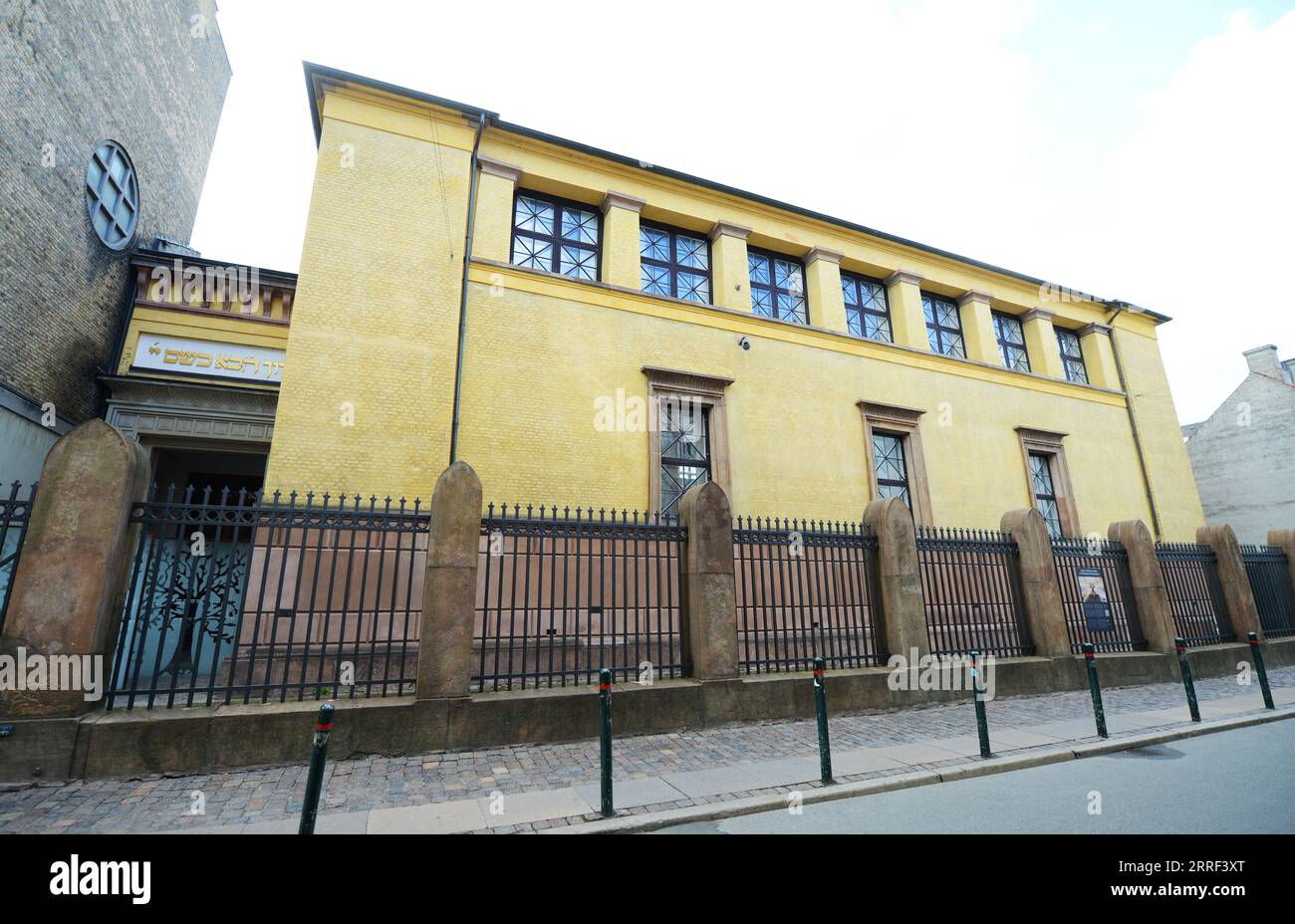 The main synagogue on Krystalgade, Copenhagen, Denmark Stock Photo - Alamy