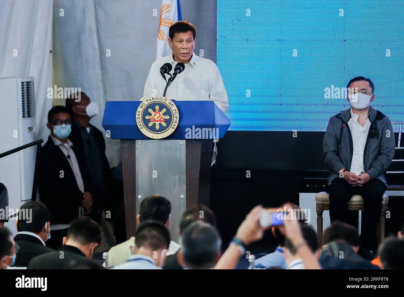 220405 -- MANILA, April 5, 2022 -- Philippine President Rodrigo Duterte ...