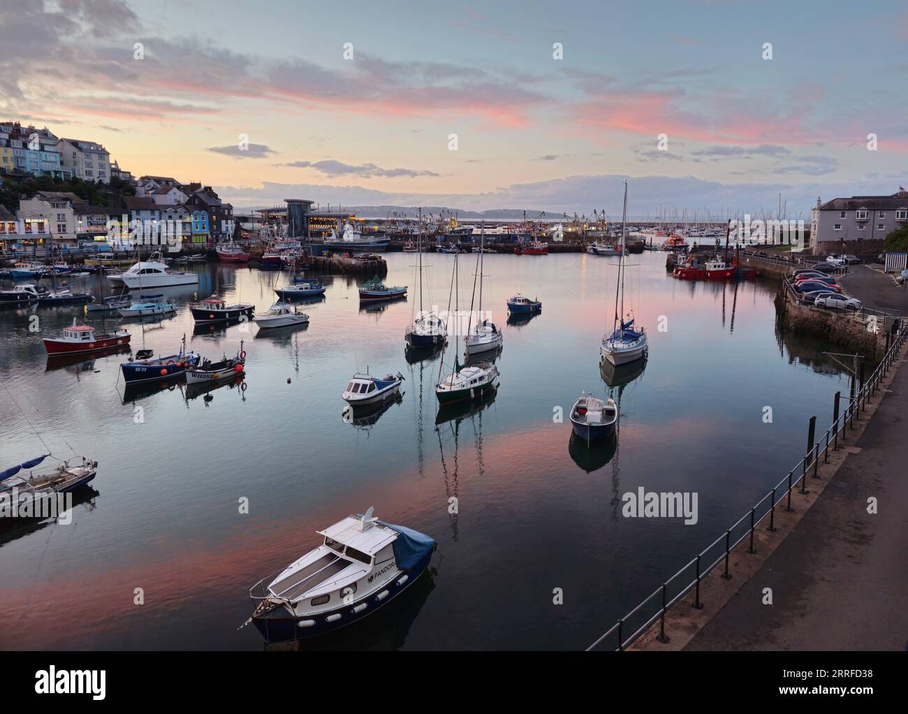 Brixham harbour at night hi-res stock photography and images - Alamy