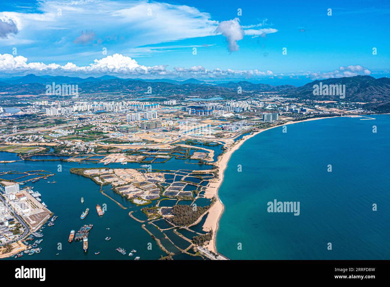 Silicon valley aerial 2022 hi-res stock photography and images - Alamy
