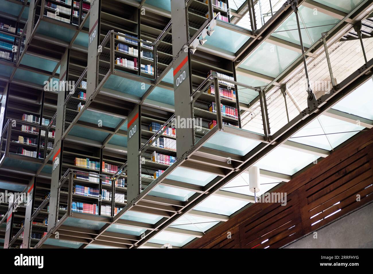 220419 -- MEXICO CITY, April 19, 2022 -- Photo taken on April 18, 2022 ...