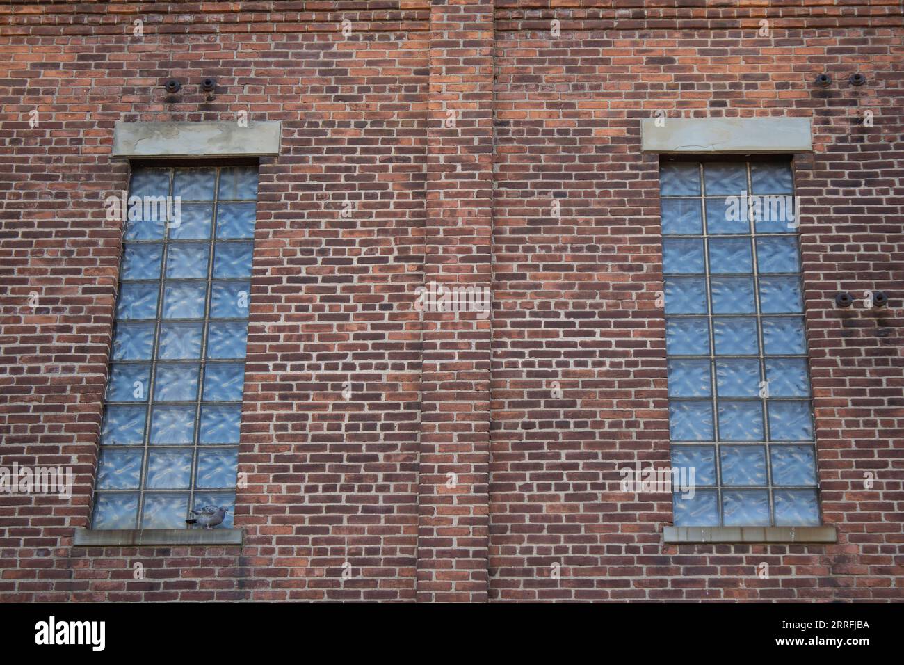 Symmetrical two wall hi-res stock photography and images - Alamy