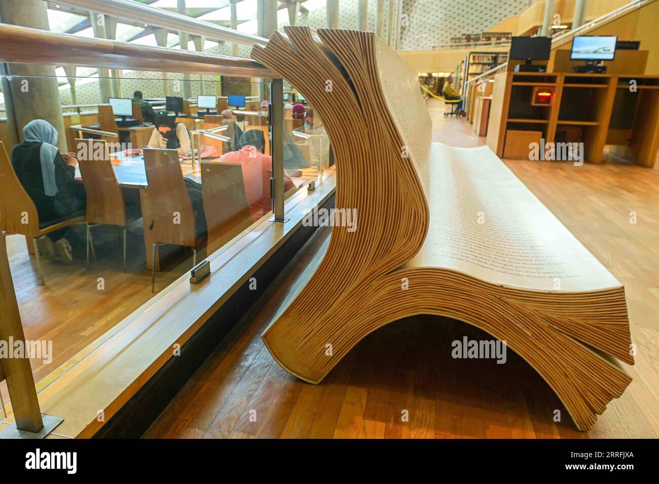 220420 -- CAIRO, April 20, 2022 -- Photo shows a view of the interior ...