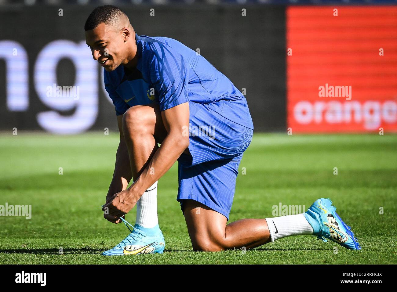 Kylian mbappe training hi-res stock photography and images - Alamy