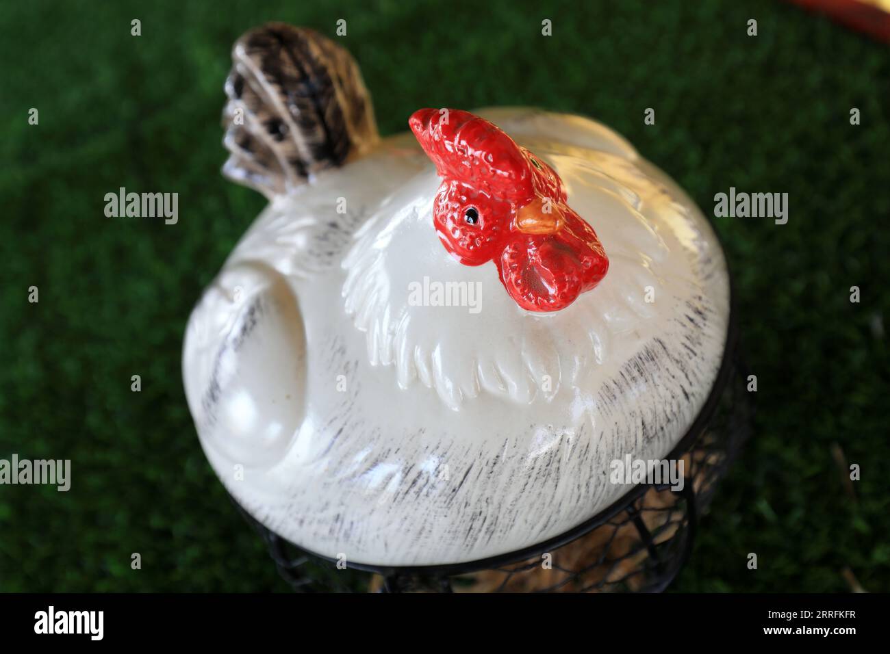 Hen shape hi-res stock photography and images - Alamy
