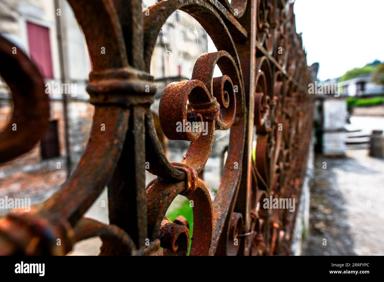 Wrought iron gate in italy hi-res stock photography and images - Alamy