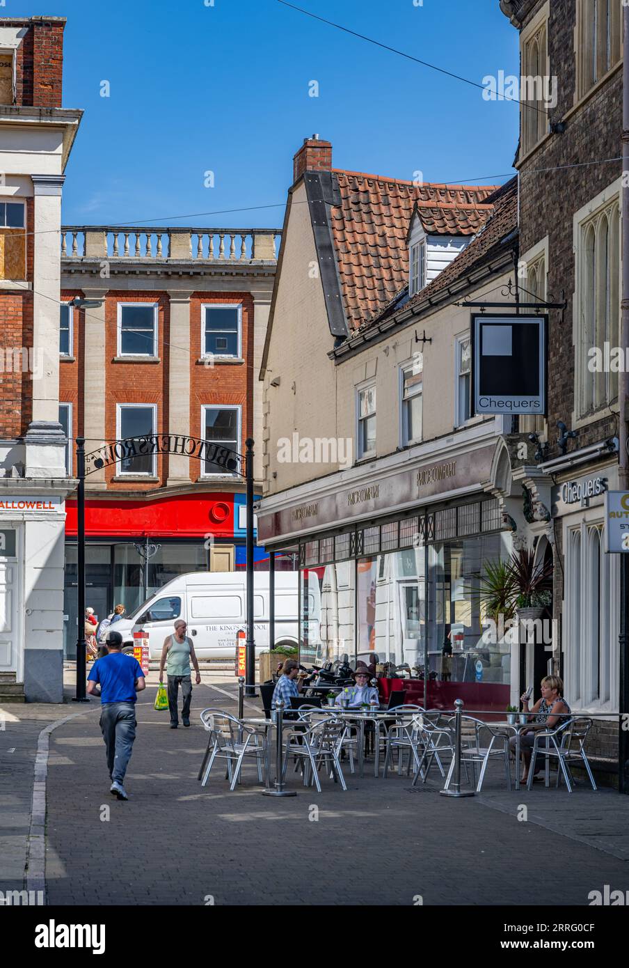 Butchers Row Grantham Lincolnshire – A pavement café and bar on a hot ...