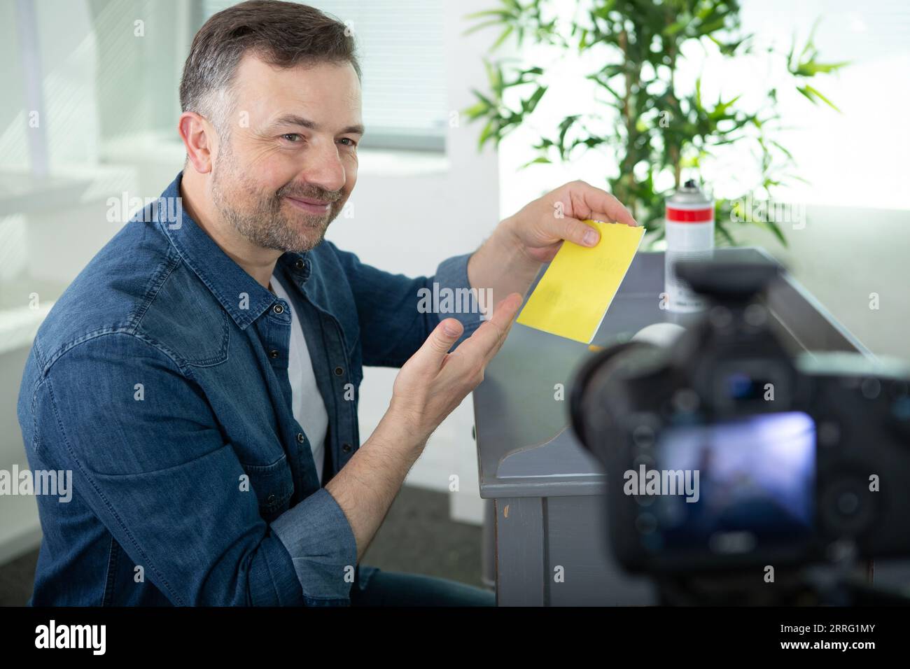 Internet restoration hi-res stock photography and images - Alamy