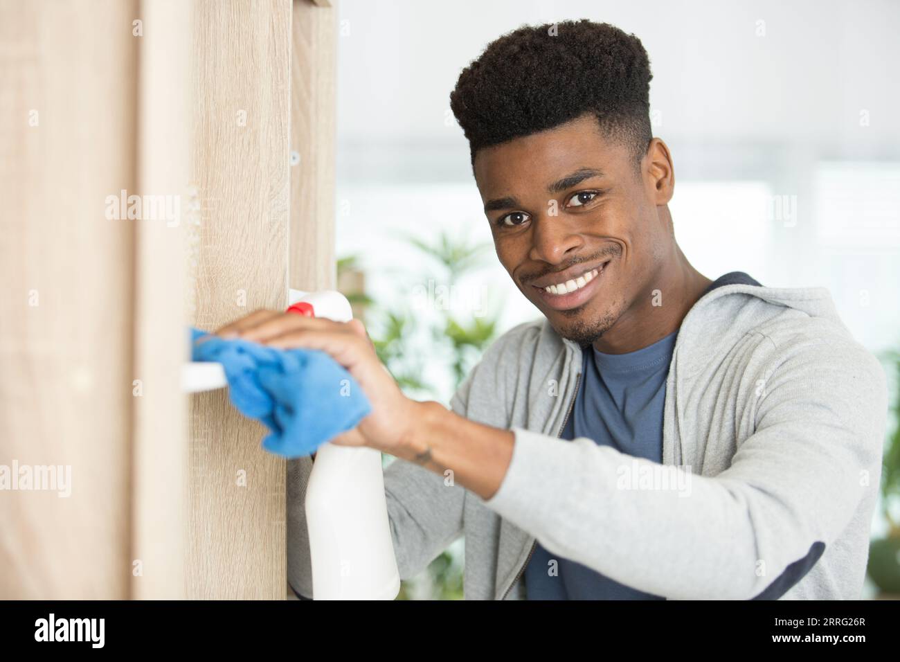 Male office cleaner cleaning hi-res stock photography and images - Alamy