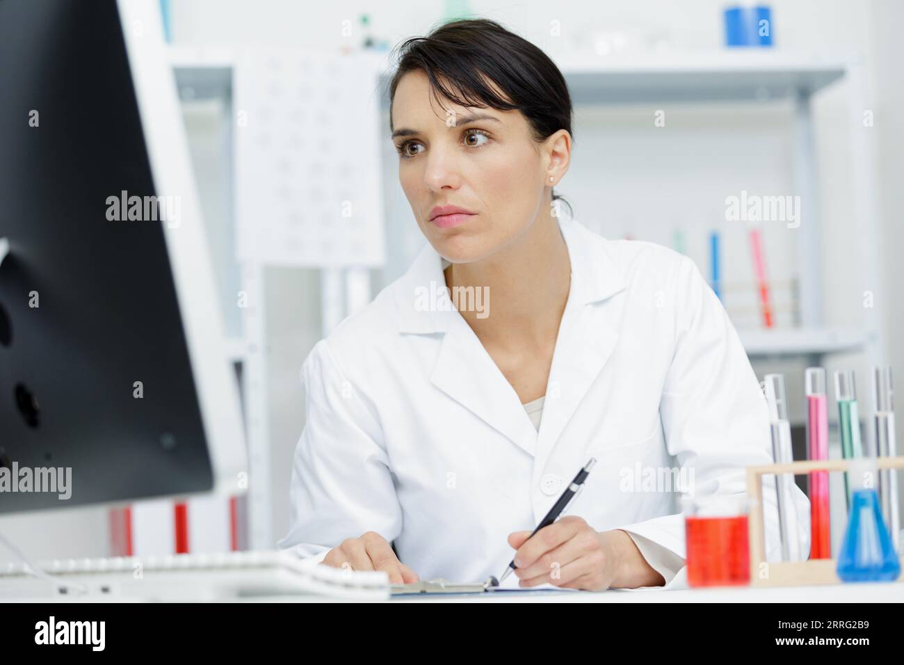 Experiment results hi-res stock photography and images - Alamy