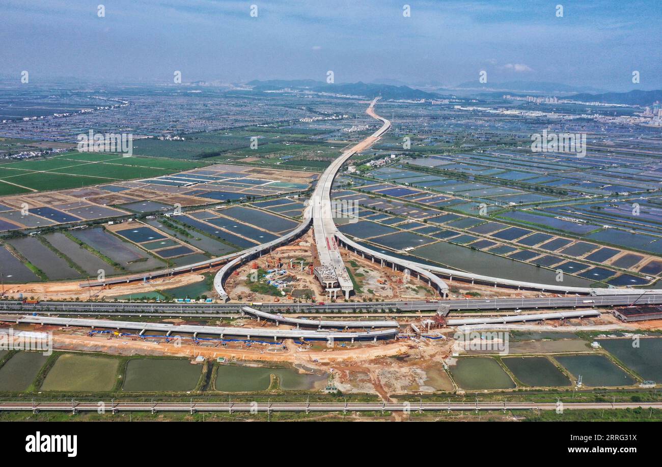 220505 -- ZHUHAI, May 5, 2022 -- Aerial photo taken on May 5, 2022 ...