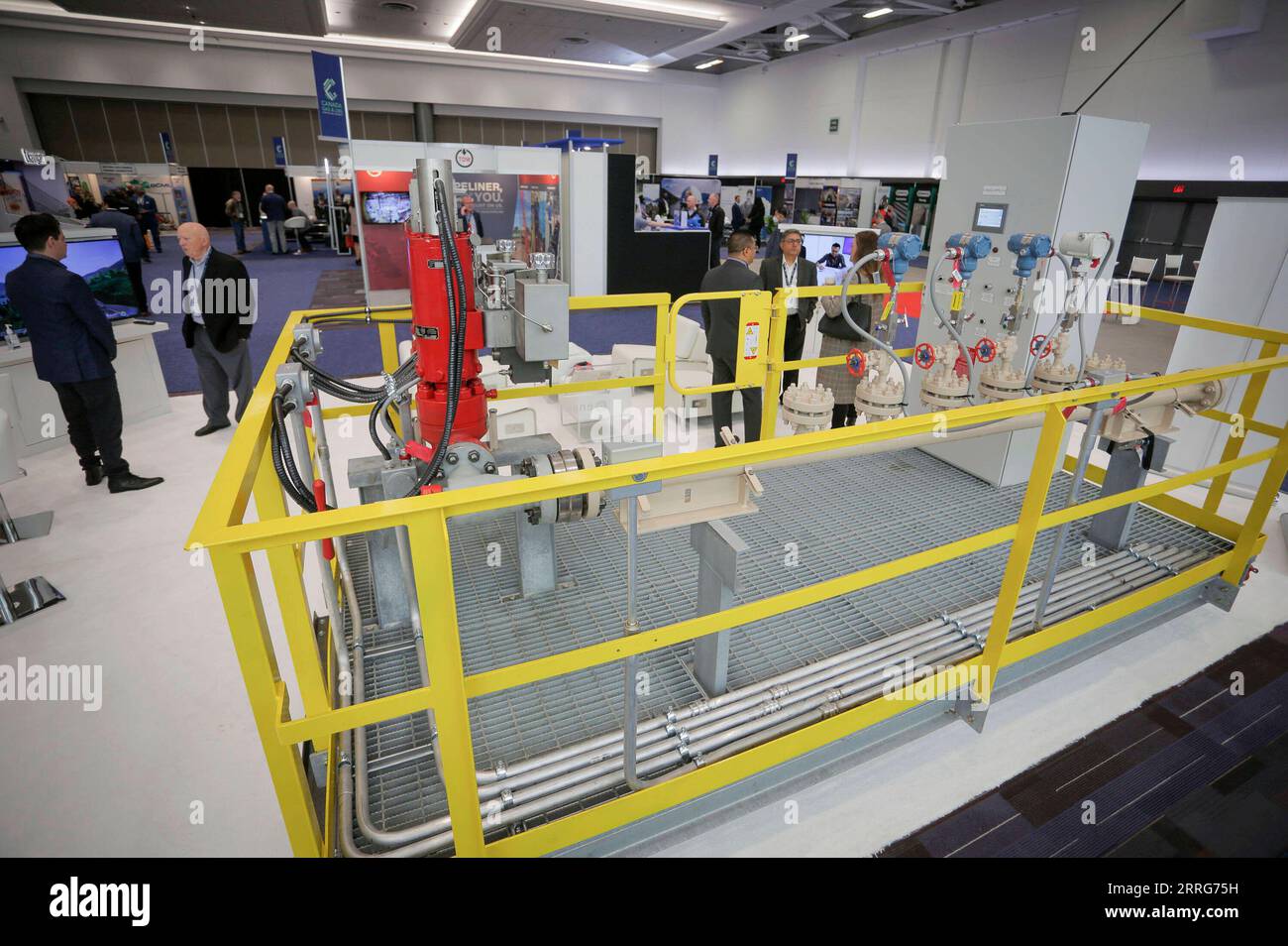 Lng technology hi-res stock photography and images - Alamy