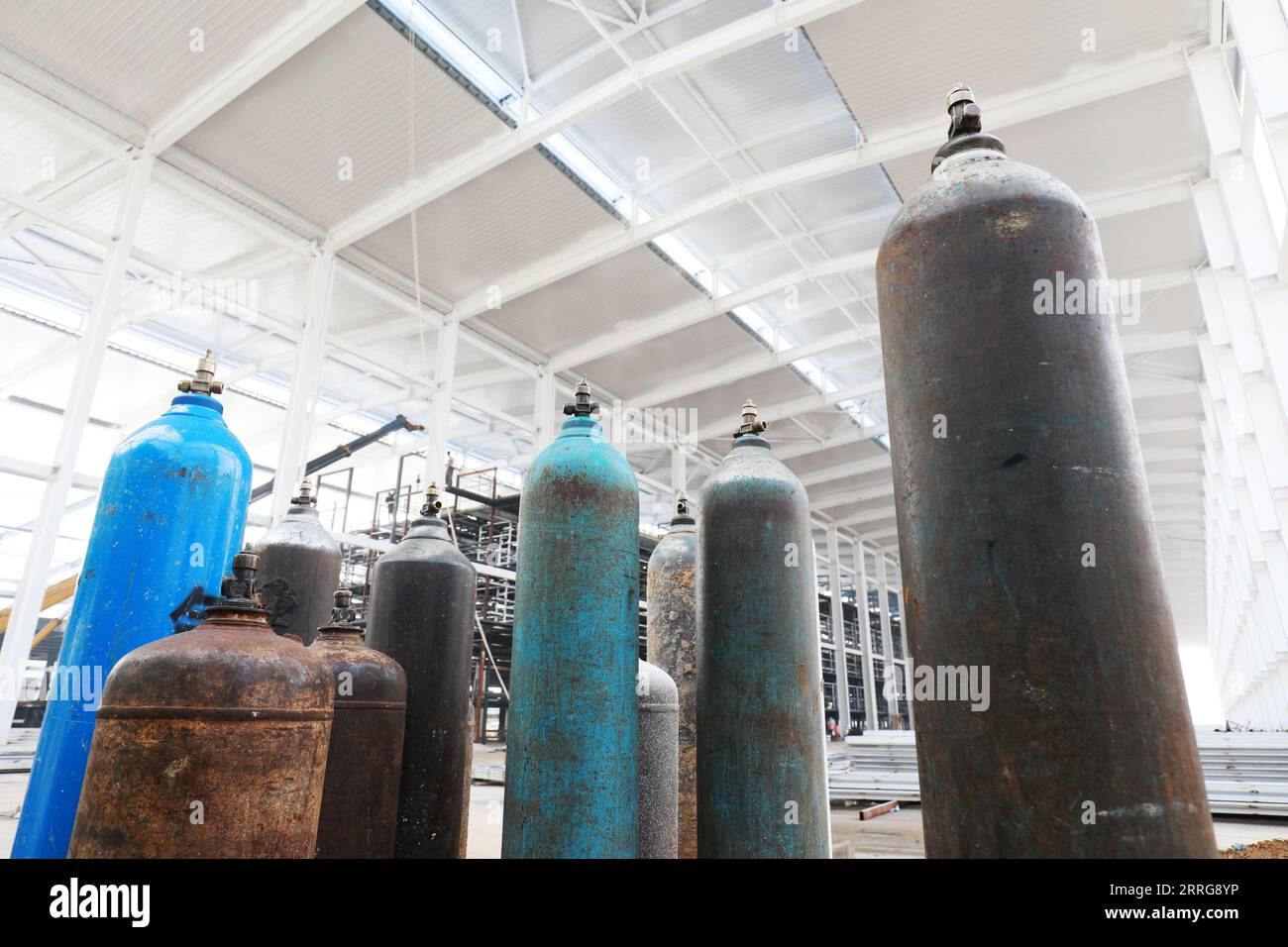 Oxygen cylinder hi-res stock photography and images - Alamy
