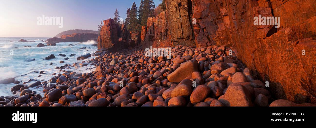 Otter Cliffs along the North Atlantic Seaboard in Acadia National Park ...