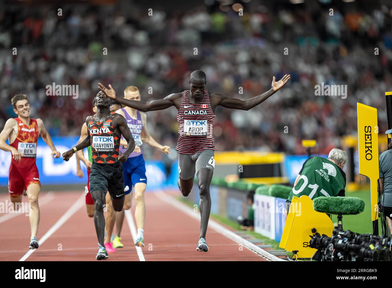 Marco Arop winning in the 800 meters at the World Athletics ...