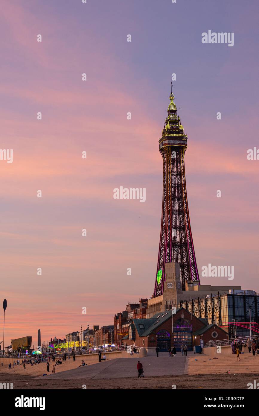 Pleasure beach and blackpool tower hi-res stock photography and images ...