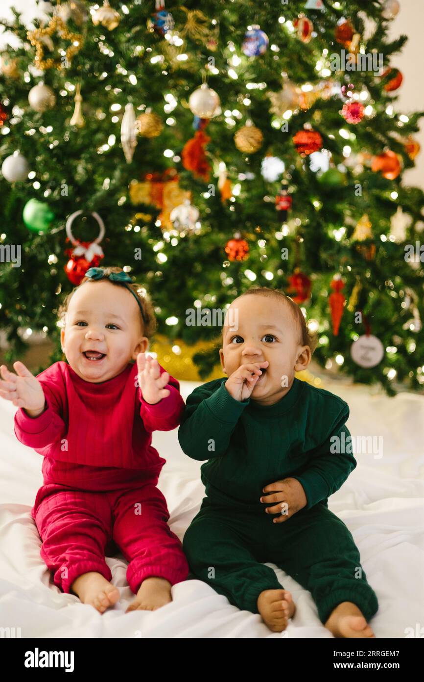 Twin Baby Christmas Picture Ideas