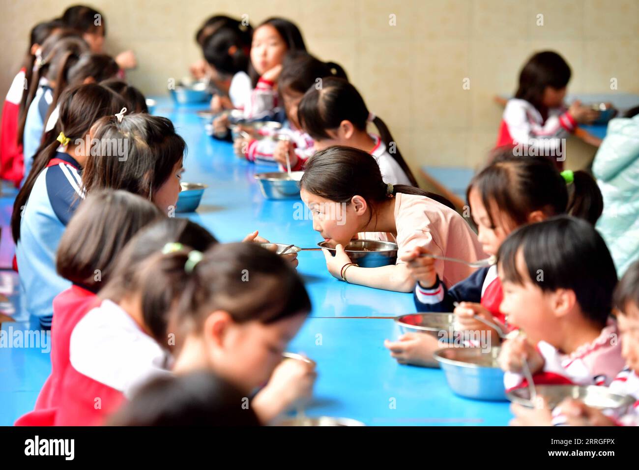 School canteen china hi-res stock photography and images - Alamy