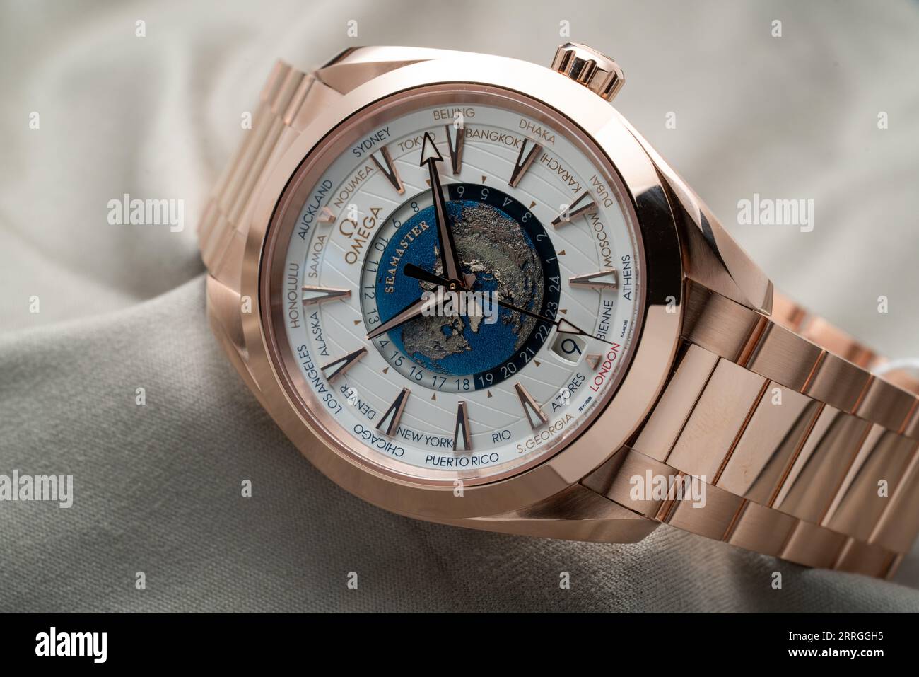 Omega Seamaster Aqua Terra Worldtimer Stock Photo - Alamy