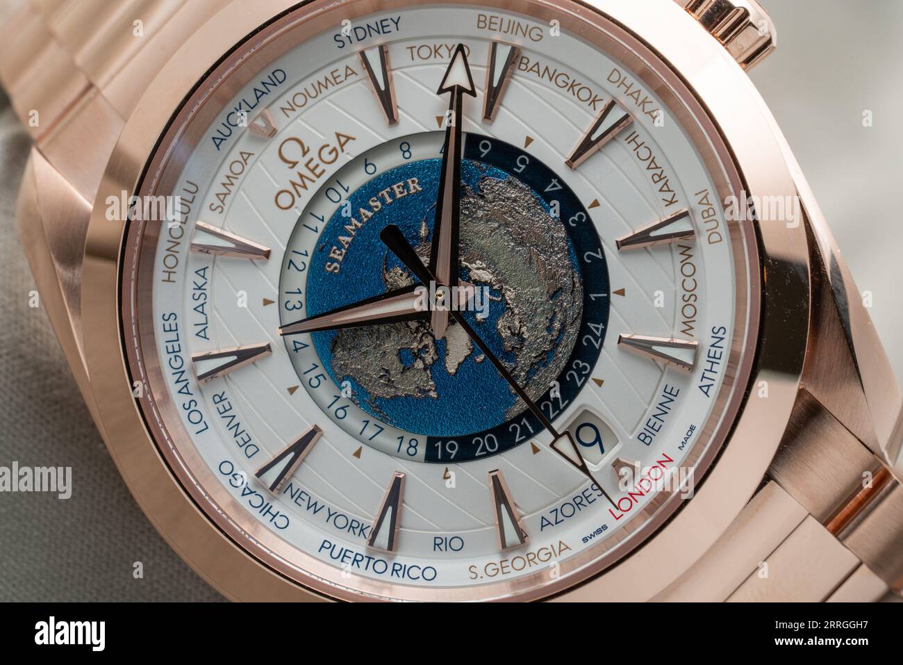 Omega Seamaster Aqua Terra Worldtimer Stock Photo - Alamy