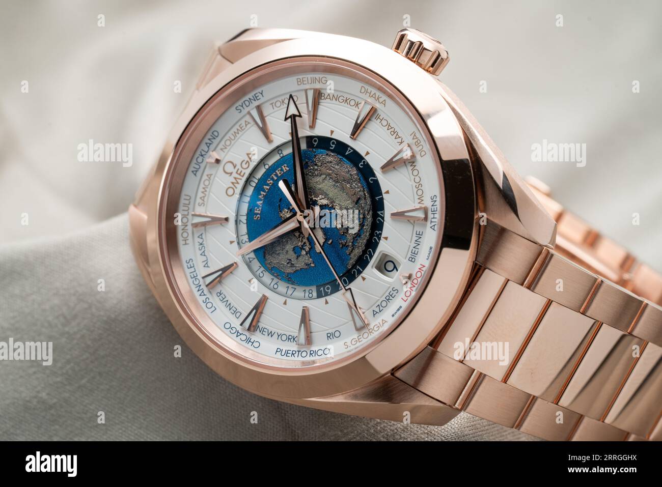 Omega Seamaster Aqua Terra Worldtimer Stock Photo - Alamy