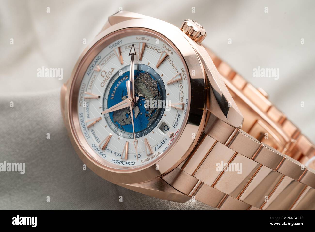Omega Seamaster Aqua Terra Worldtimer Stock Photo - Alamy