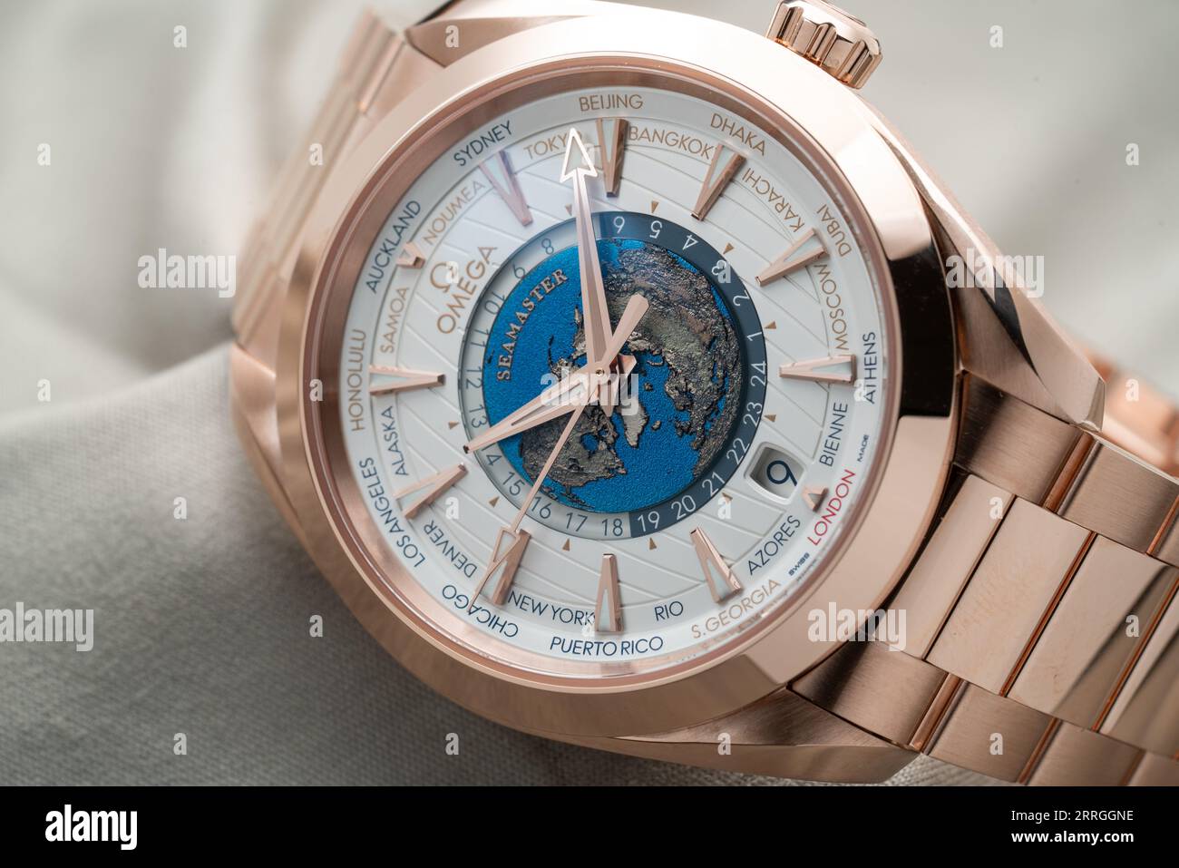 Omega Seamaster Aqua Terra Worldtimer Stock Photo - Alamy
