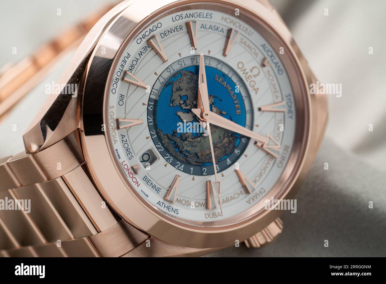 Omega Seamaster Aqua Terra Worldtimer Stock Photo - Alamy